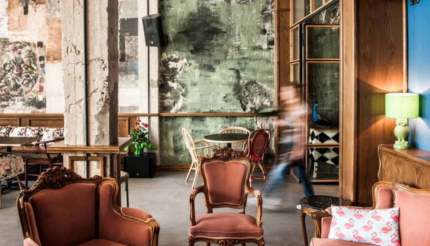 Mr. Peacock, ένα μπαρ με δική του ατμόσφαιρα - The FNL Guide