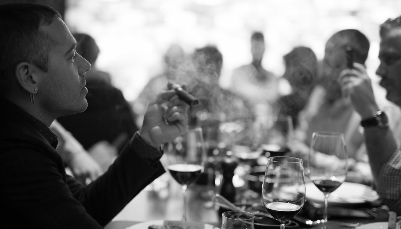 Στιγμιότυπα και εντυπώσεις από το Across the World Steaks & Cigars ...