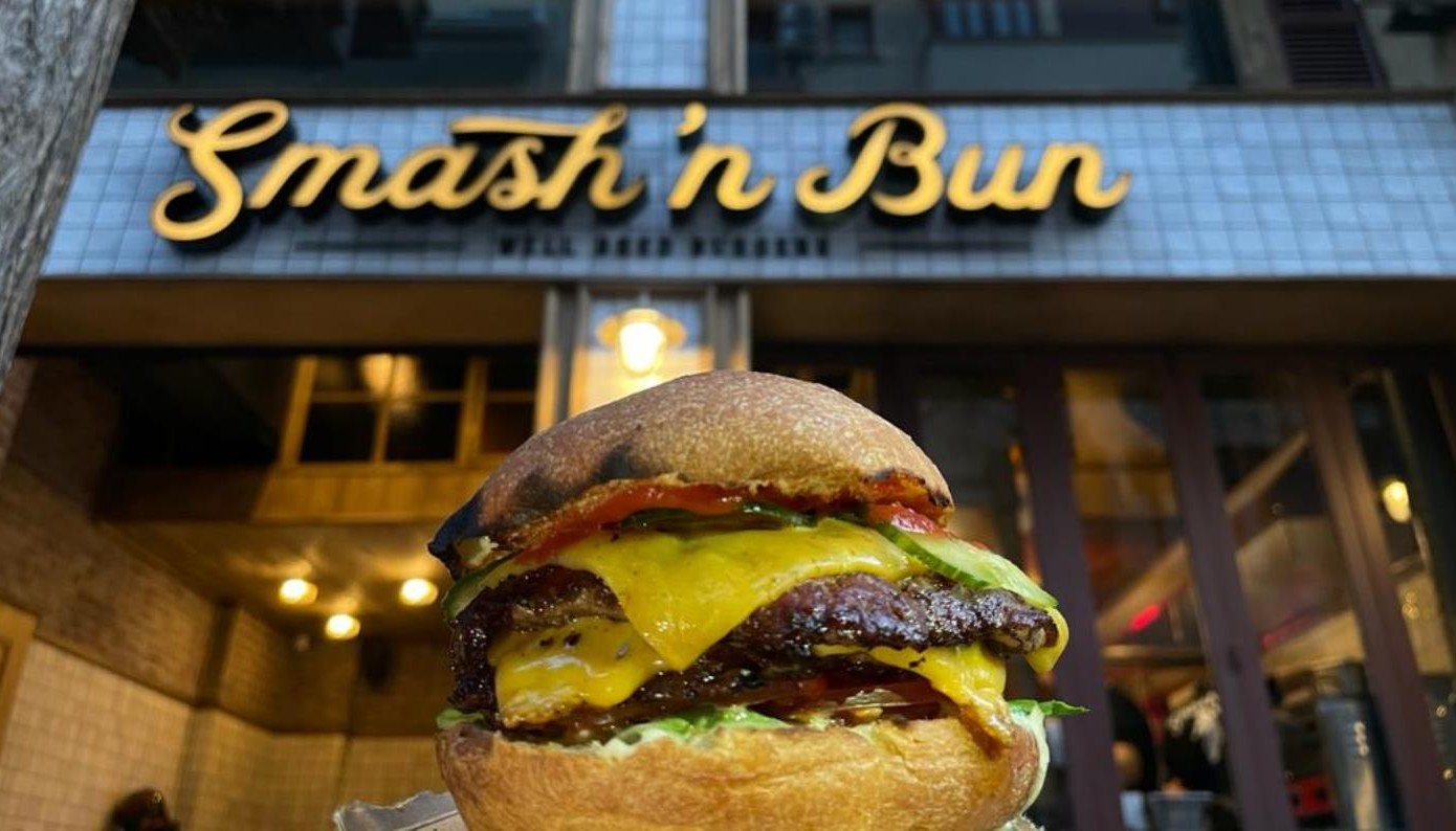 Smash n’ Bun, νέο burger-house στο Κολωνάκι με δυνατές υπογραφές | The ...