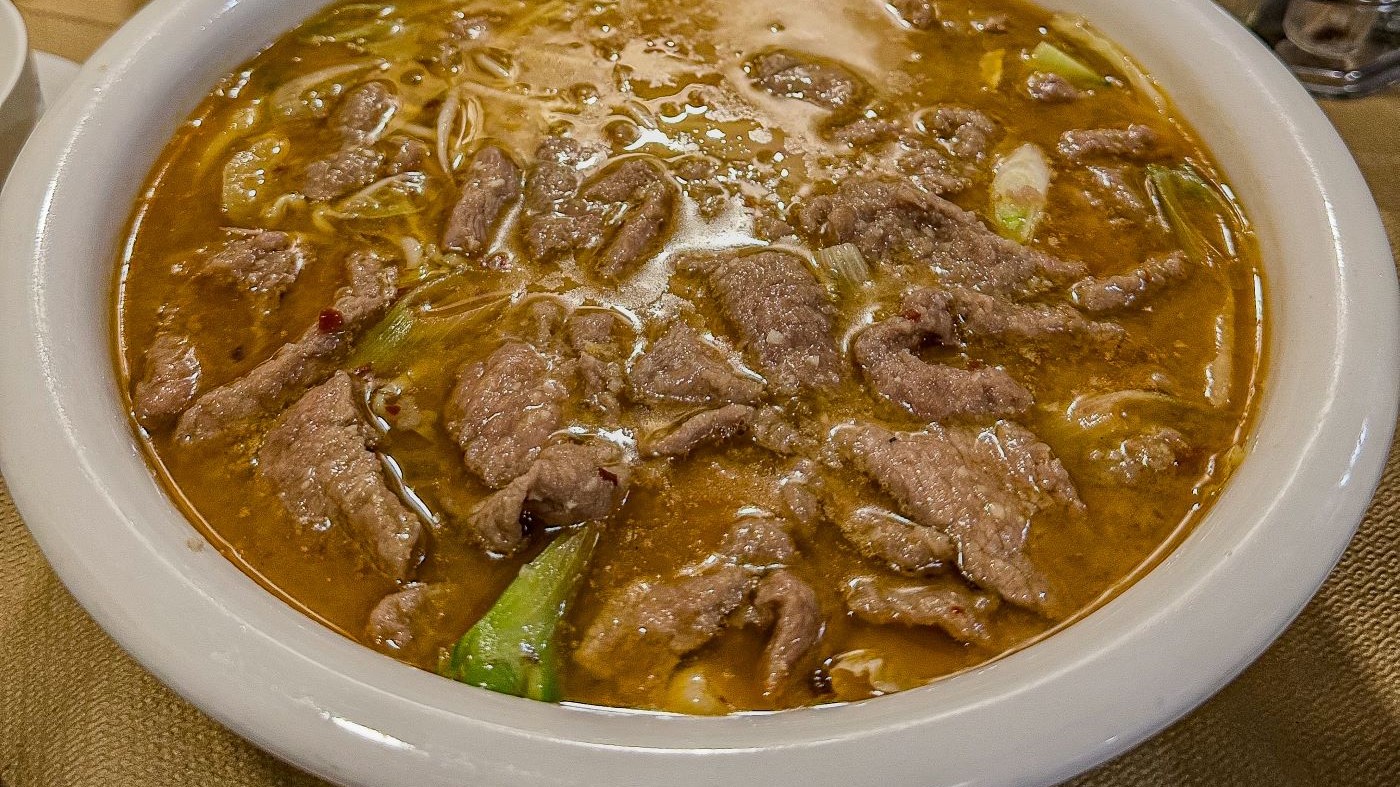 Η πικάντικη σούπα με μοσχάρι και τσίλι στο Wok Dragon Express | The FNL ...